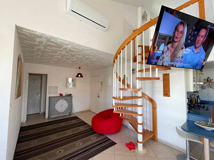 Appartement à louer - Le Gosier - 4 pièces - 1 chambre