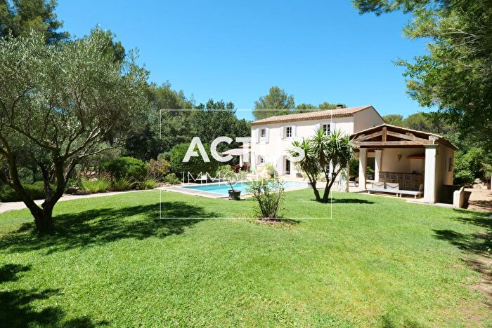 Maison 9 pièces à Salon-de-Provence, Canourgues, à vendre