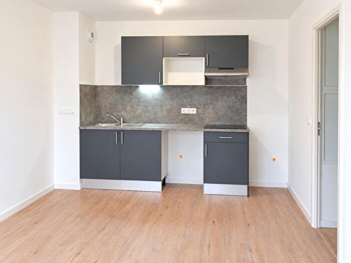 Appartement 2 pièces à louer - Valenciennes, Cheminots, Acalas, Fb de Lille