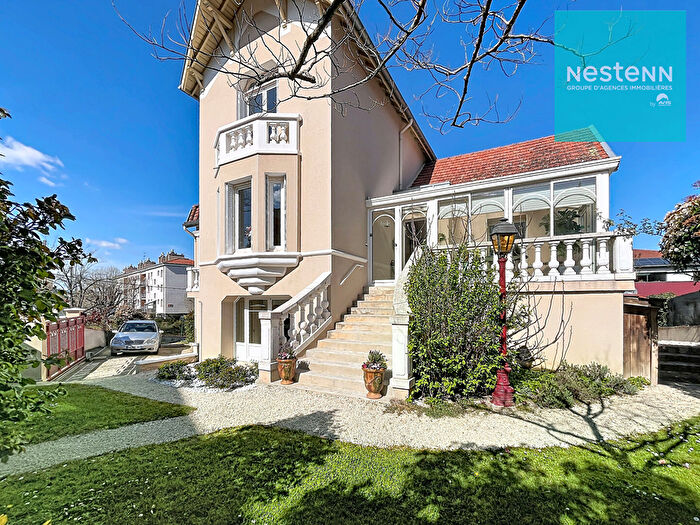 Maison 7 pièces à vendre à Montbrison