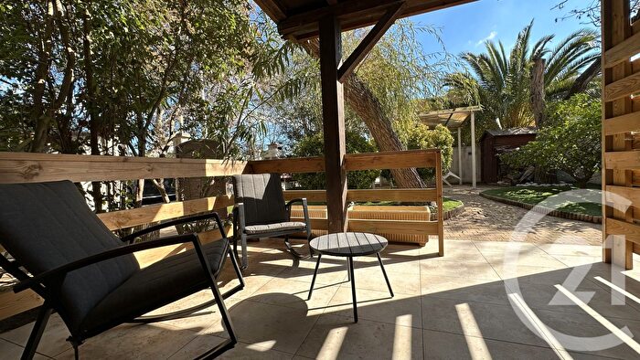 Maison à vendre - Arles, Mas-Thibert, Salin-de-Giraud - 12 pièces - 7 chambres