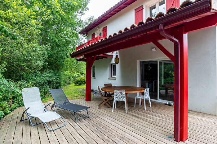 Maison 5 pièces à vendre à Saint-Pée-sur-Nivelle