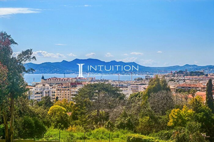Appartement 3 pièces à Cannes, Californie Pezou, à vendre