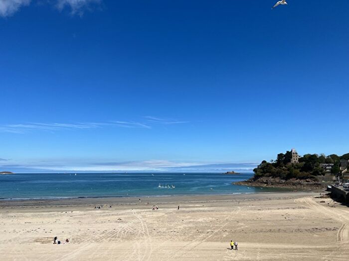 Appartement 4 pièces à Dinard, Centre-ville, Plage de lEcluse, Pointe du Moulinet, à vendre