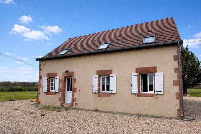 Maison 4 pièces à Gennetines, à louer