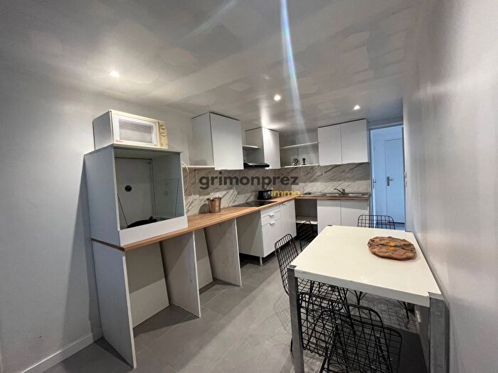 Appartement à louer - Roubaix - 6 pièces - 2 chambres