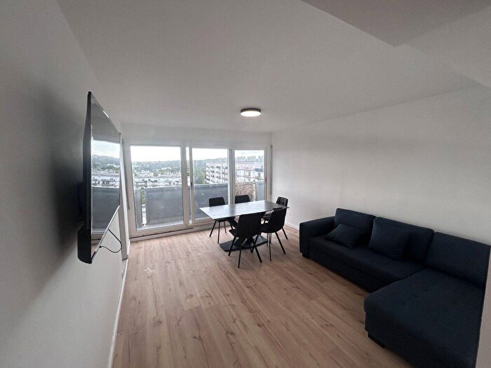 Appartement à louer - Bellevue, Brest - 5 pièces - 4 chambres