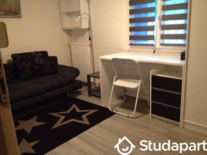 Appartement à louer - Les Closeaux-Les Martinets, Le Kremlin-Bicêtre - 1 pièce - 3 chambres