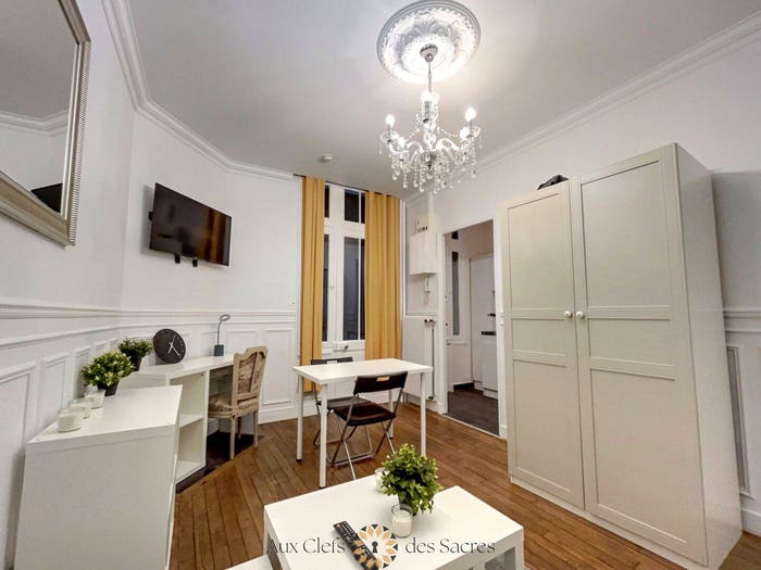 Appartement 1 pièce à Centre Ville, Reims, à louer
