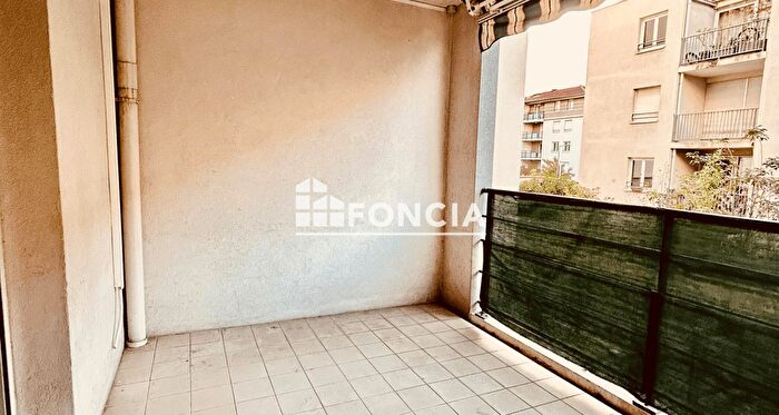 Appartement à vendre - Villeurbanne, Gratte Ciel - 4 pièces - 3 chambres