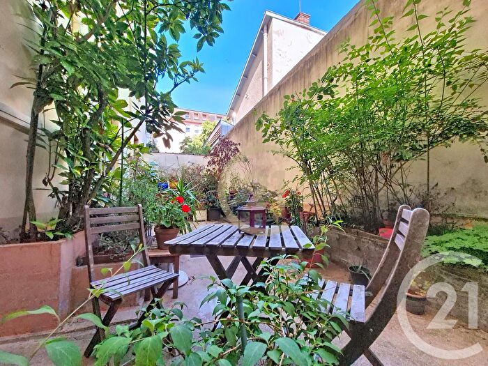 Lyon 4ème, Croix Rousse Centre-ville - Appartement 3 pièces à vendre