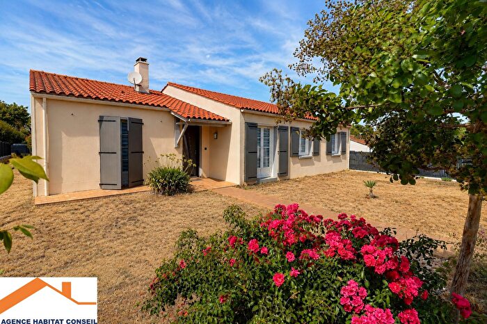 Saint-Denis-la-Chevasse : Maison à vendre