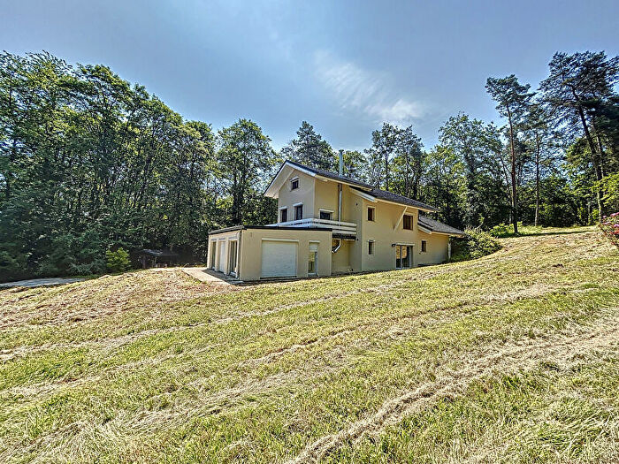 Maison à vendre - Commercy - 5 pièces - 3 chambres