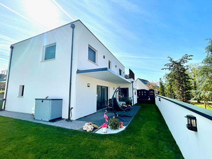 Maison à vendre - Ballan-Miré - 7 pièces - 5 chambres