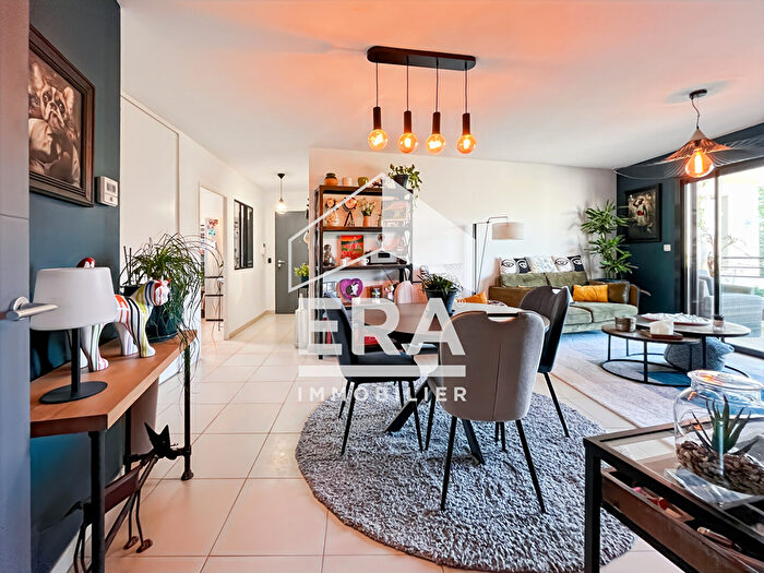 Appartement à vendre - Châteaurenard, Centre-ville - 3 pièces - 2 chambres