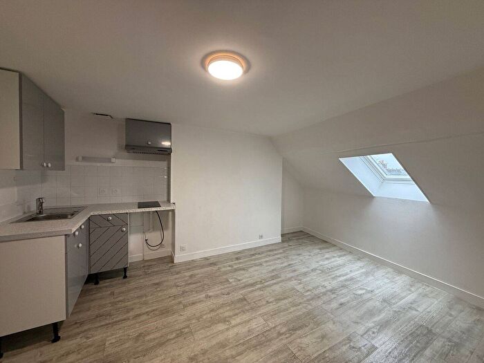 Appartement à louer - Mairie-Centre Nord, Nemours - 2 pièces - 1 chambre