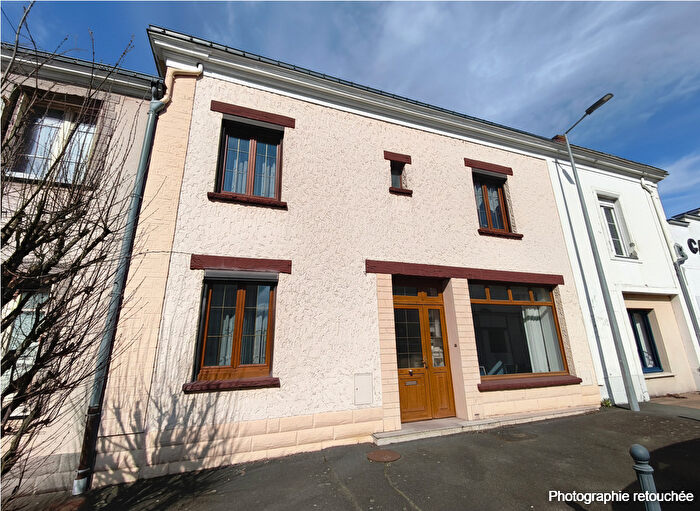 Maison à vendre - Mayet - 6 pièces - 4 chambres