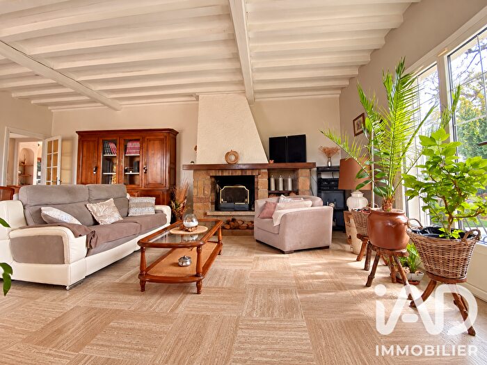 Maison 7 pièces à Saint-Galmier, à vendre