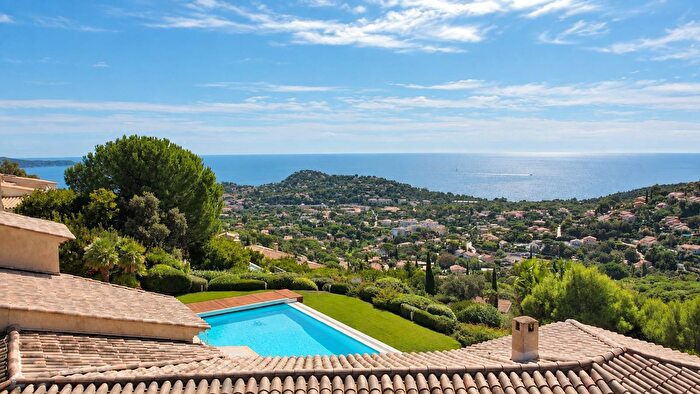 Maison 6 pièces à Cavalaire-sur-Mer, Castillane, Vivards, Roseraie, Rigaud, Cros de Mouton, à vendre