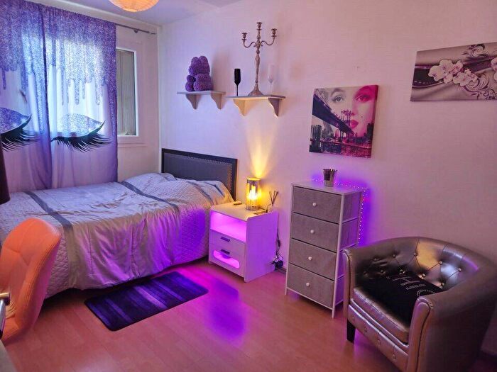 Appartement 1 pièce à Plateau Ouest, Suresnes, à louer