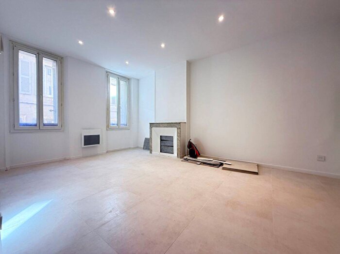 Centre Ville-Peyron, La Seyne-sur-Mer - Appartement 3 pièces à louer