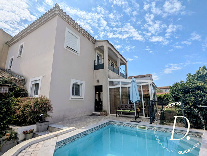 Maison 4 pièces à vendre à Arles