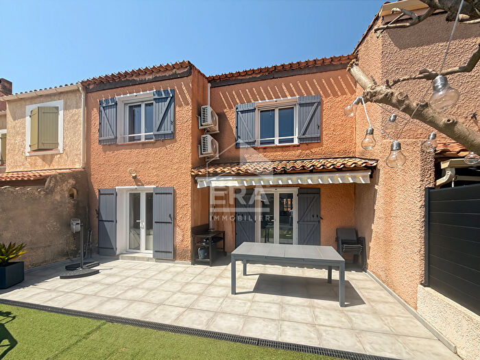 Vitrolles, Bords de l'étang, Tribales, Ferme de Croze : Maison 4 pièces à vendre
