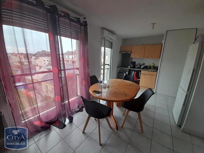 Appartement à louer - Laval, Hilard - 2 pièces - 1 chambre