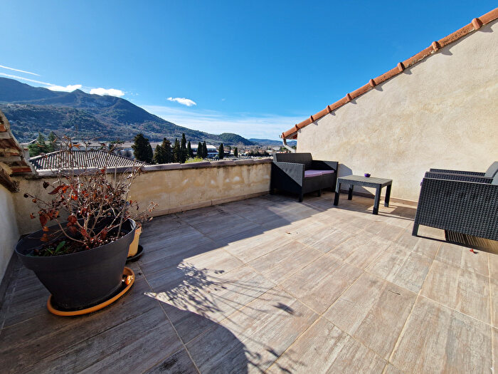 Appartement à louer - Nyons - 3 pièces - 2 chambres