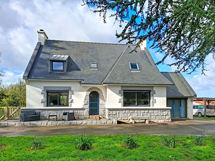 Maison à vendre - Tréglamus - 7 pièces - 5 chambres