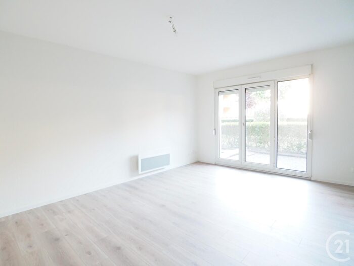 Appartement à louer - Strasbourg, Cronenbourg - 3 pièces - 2 chambres