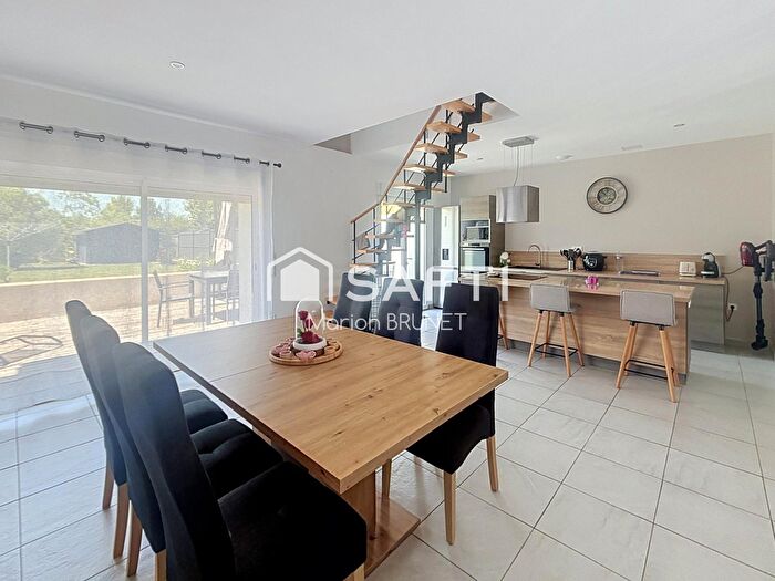 Maison 4 pièces à Avrechy, à vendre