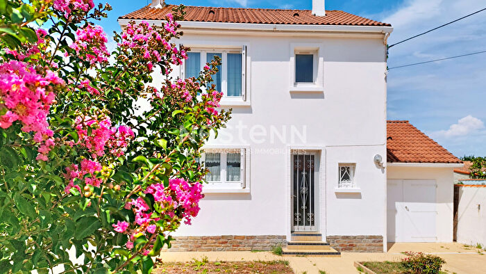 Les Sables-d'Olonne, Les Roses, Route du Château d'Olonne : Maison 5 pièces à vendre