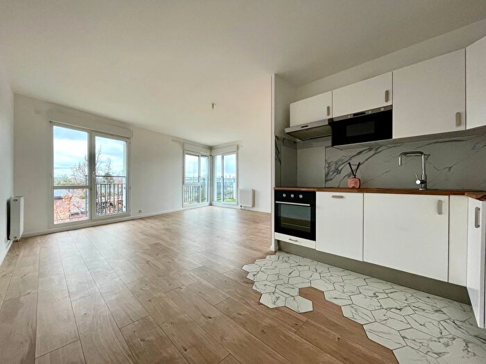 Appartement à vendre - Saint-Denis, La Plaine Saint-Denis - 4 pièces - 3 chambres