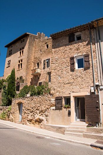 Vaugines - Maison 5 pièces à vendre