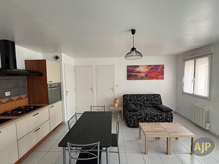 Appartement à louer - Cholet, Leclerc - 1 pièce - 1 chambre
