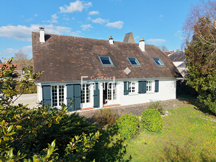 Maison à vendre - Saint-Lô, Nord - 9 pièces - 5 chambres