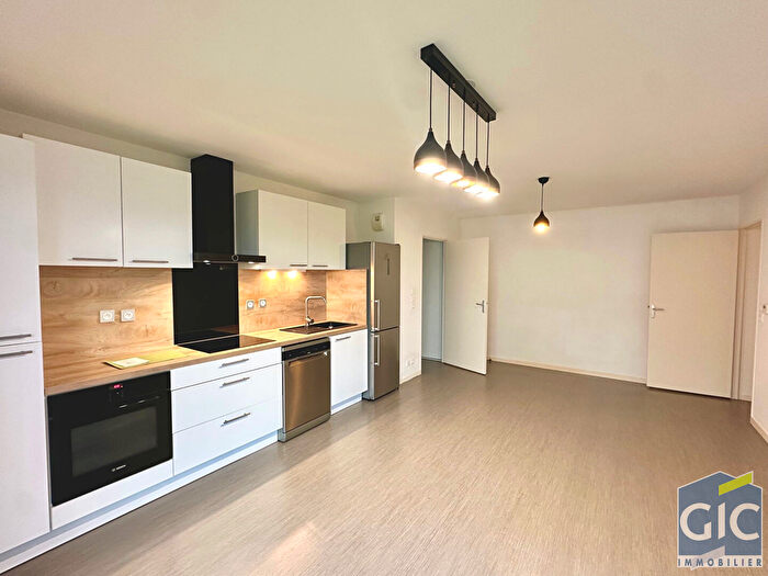 Appartement à louer - Caen, Le Port - 3 pièces - 2 chambres