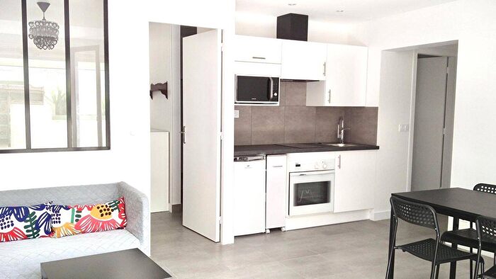 Appartement à louer - Fontenay-aux-Roses - 2 pièces - 1 chambre