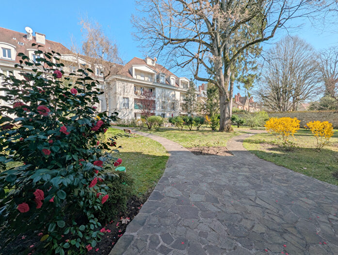 Appartement à vendre - Fontainebleau, France, Joffre - 1 pièce