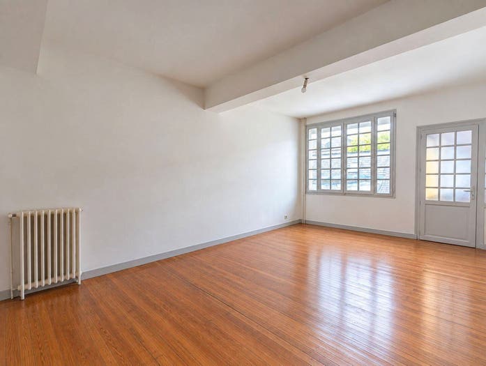 Oloron-Sainte-Marie : Appartement 4 pièces à louer