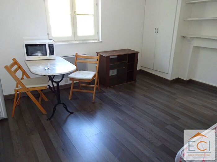 Appartement à louer - Centre-Hôtel de Ville, Limoges - 1 pièce