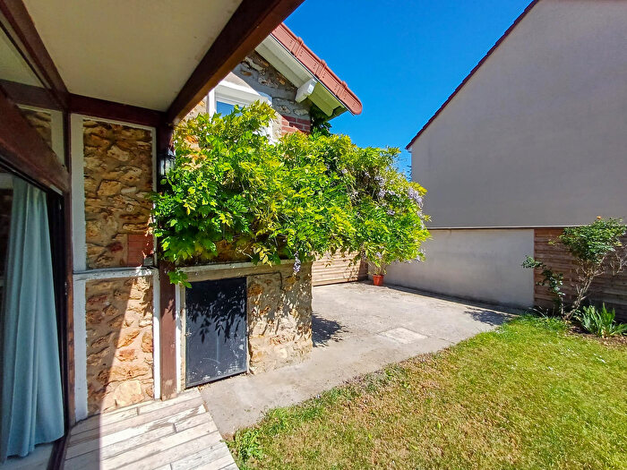 Maison à vendre - Morangis - 6 pièces - 3 chambres