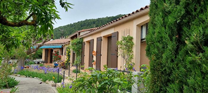 Maison 7 pièces à vendre à Cuges-les-Pins