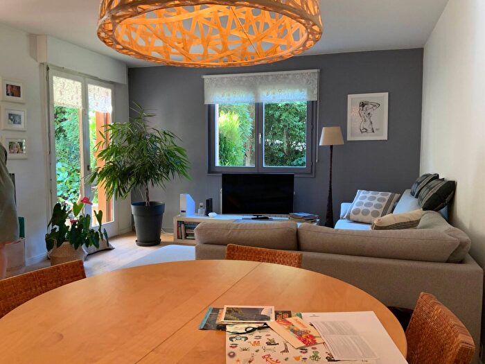 Appartement à louer - Collonges-sous-Salève - 3 pièces - 2 chambres