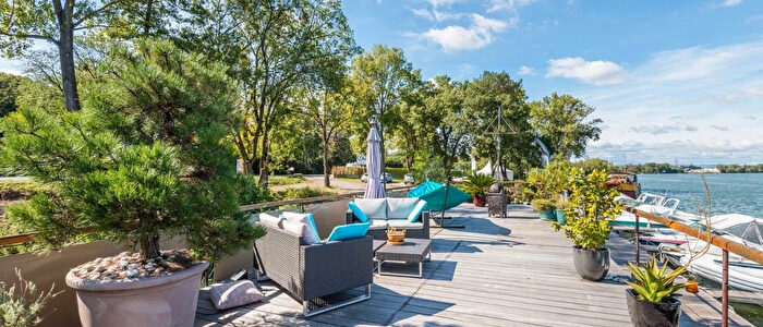 Maison à vendre - Saint-Germain-au-Mont-dOr - 8 pièces - 4 chambres