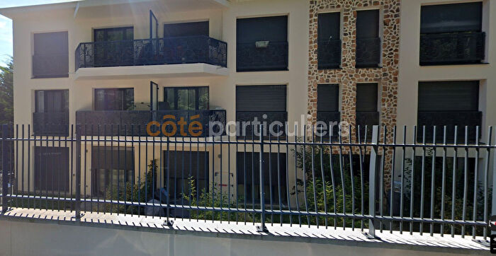 Appartement à louer - Chaville, Doisu - 2 pièces - 1 chambre