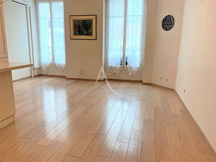Appartement à louer - Carabacel, Nice - 2 pièces - 1 chambre