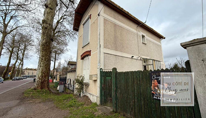 Maison à vendre - Troyes, Charmilles - 4 pièces - 2 chambres