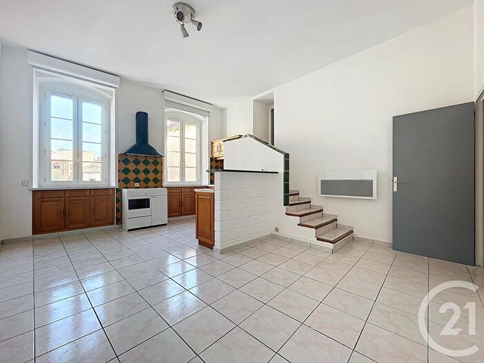 Bagnols-sur-Cèze, Centre-ville : Appartement 2 pièces à louer
